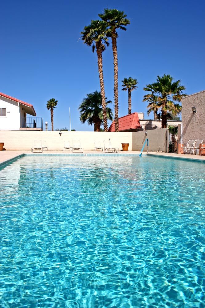 View Desert Oasis' Desert Edge, CA RV Park Photo Gallery