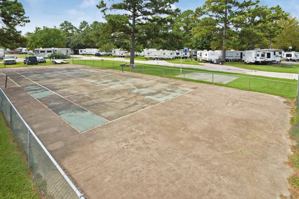 Photos Of Our Highlands, Texas RV Park | Houston Leisure RV Resort
