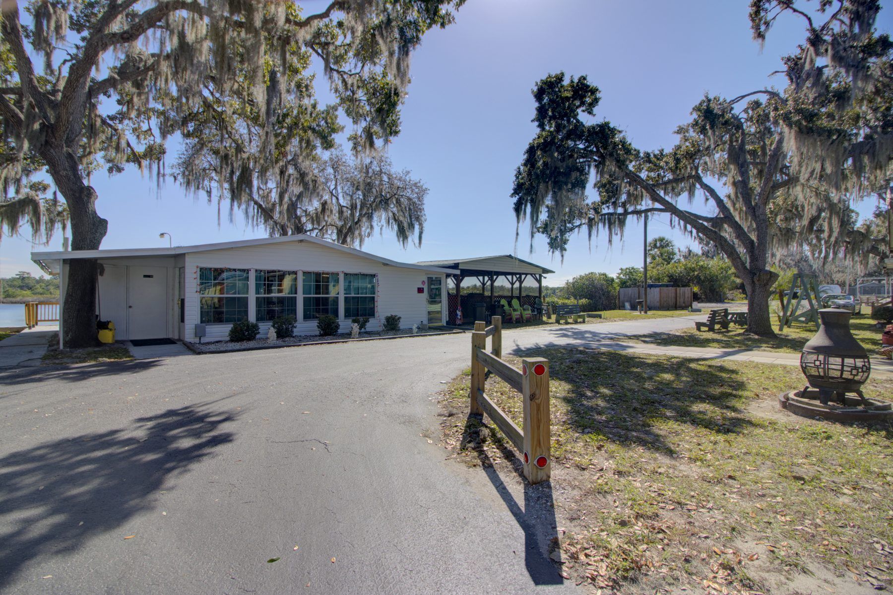 View our Welcoming Ruskin, FL RV Park : River Oaks RV Resort
