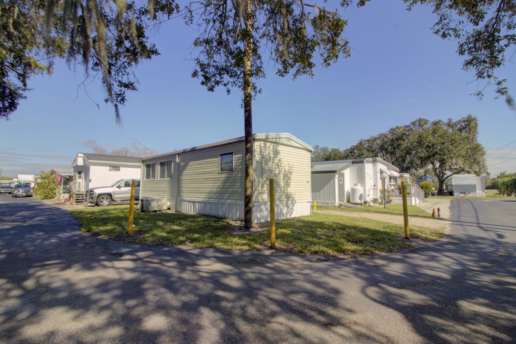 View our Welcoming Ruskin, FL RV Park : River Oaks RV Resort