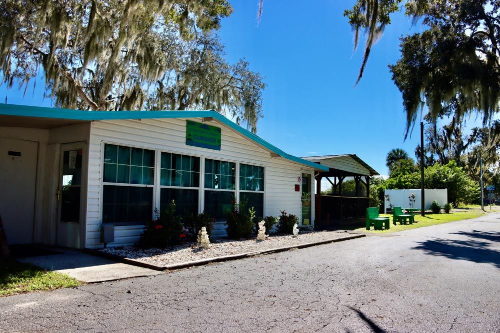View our Welcoming Ruskin, FL RV Park : River Oaks RV Resort